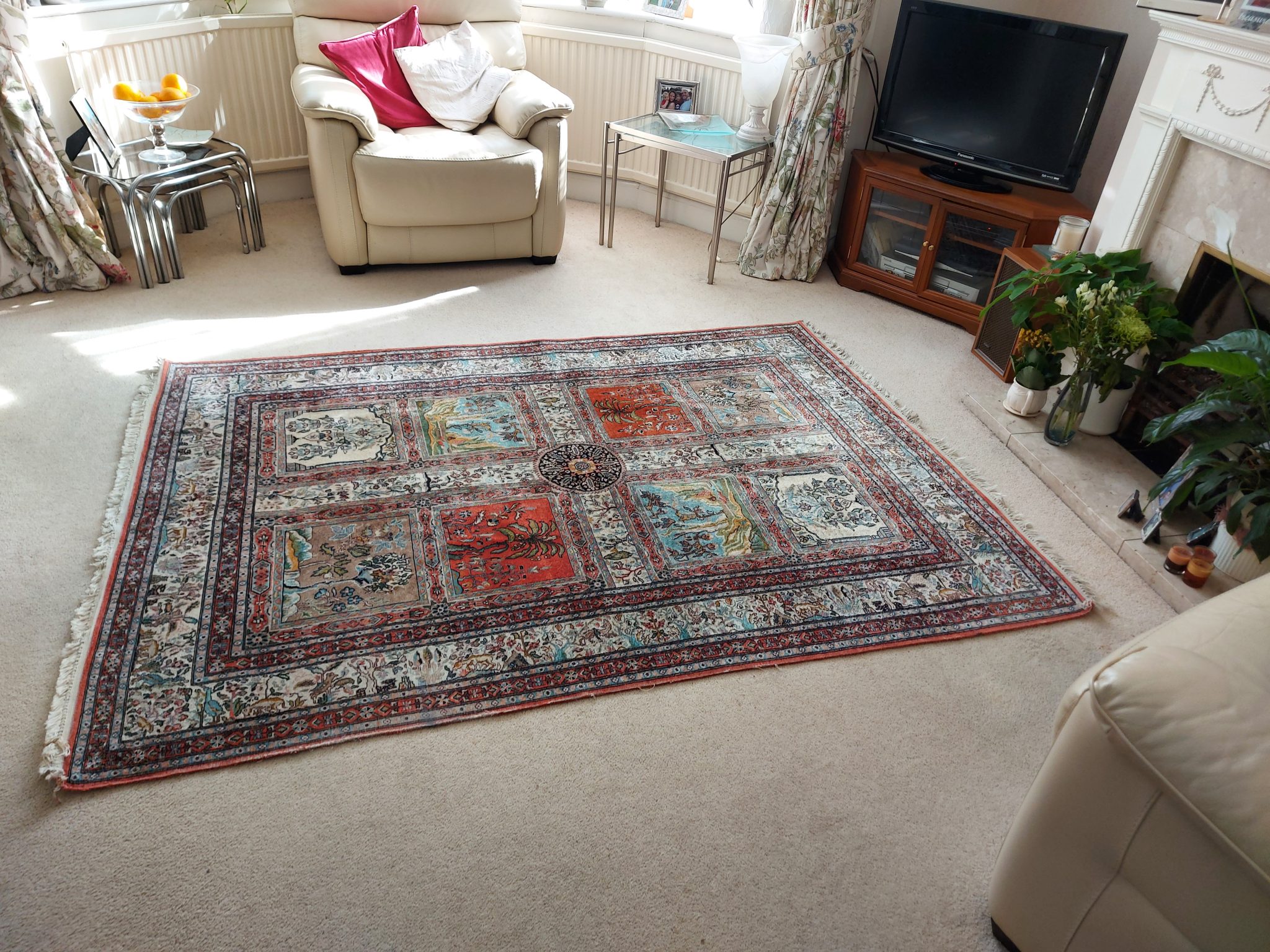 Antique Large Vintage Rugs, Second Hand Oriental Rugs for Sale in London